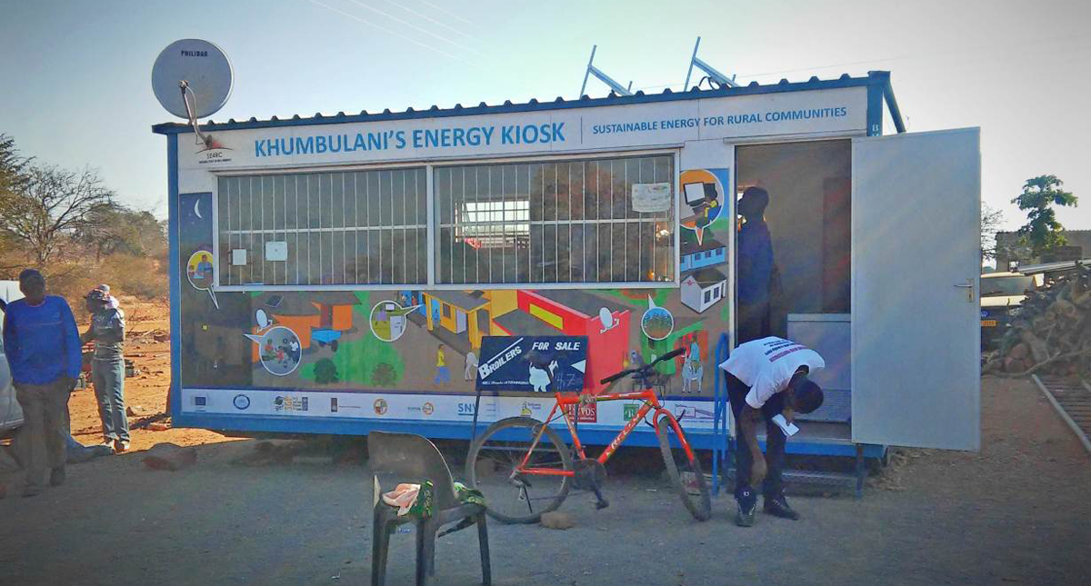 Zimbabwe: Solar-powered irrigation keeps harvests high during drought ...