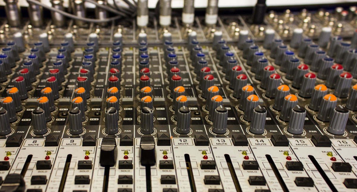 FRI resources for broadcaster training : Barza Wire